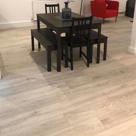 Colorado Oak 12mm Laminate Flooring - Wood Floor Store